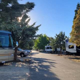Mountain Valley RV Park - Tehachapi, California - RV LIFE Campground ...